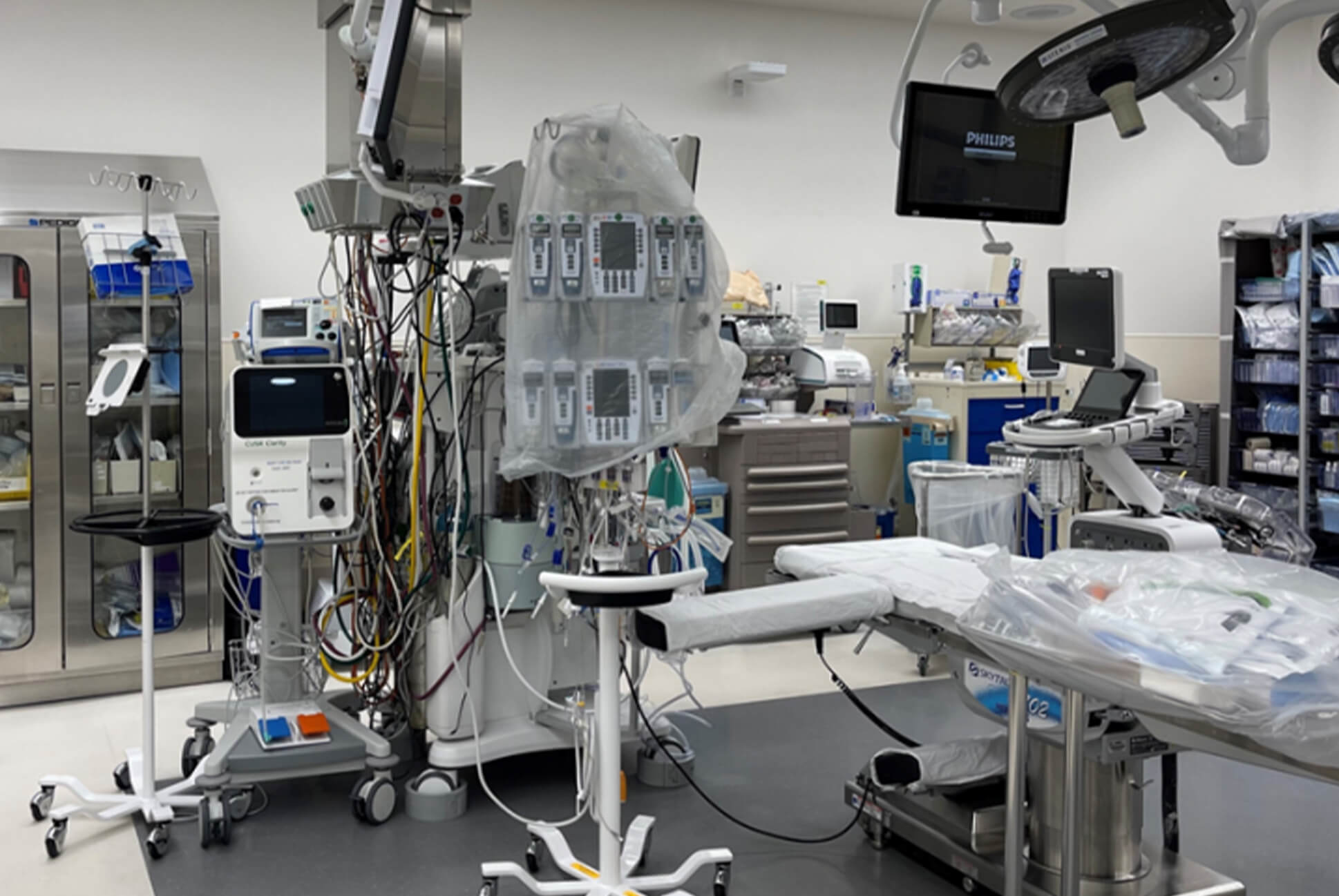 UCLA Health Operating Rooms Are Being Retrofitted With New LED Lighting ...